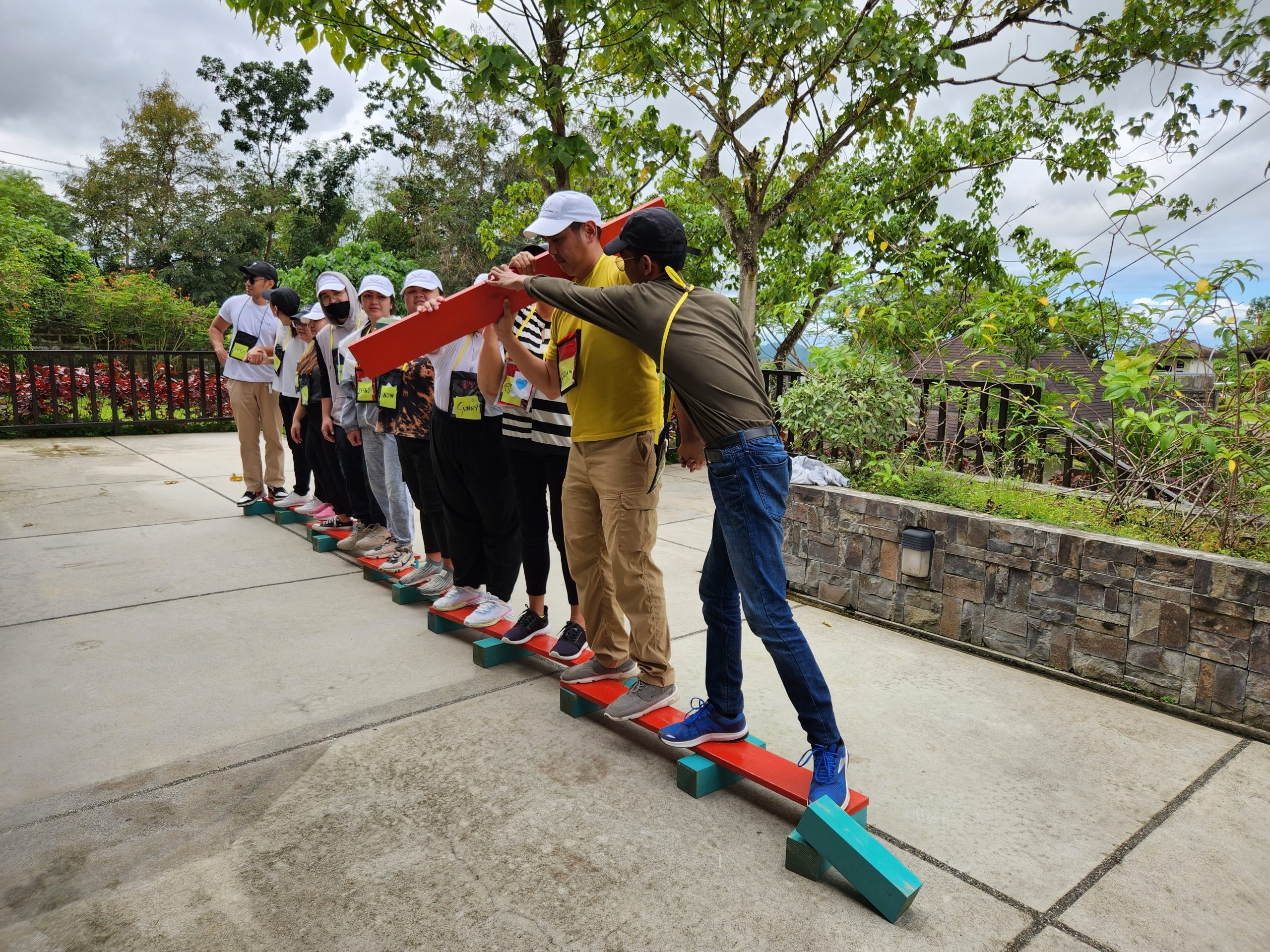 Reconnecting Teams - Center for Leaders